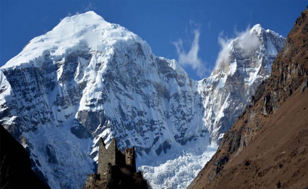 Chomolhari/Jomolhari Trek 12 Days Cost, Permits, Prices 2024