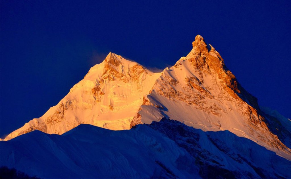 Manaslu Circuit Trek 14 Days Cost | Itinerary, and Permits 2025
